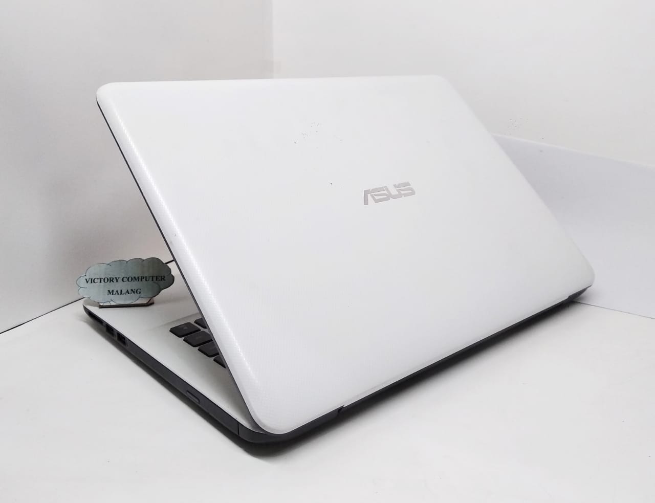 Laptop Bekas ASUS X454WA Putih 2-jutaan diMalang | Laptop Bekas Malang ...