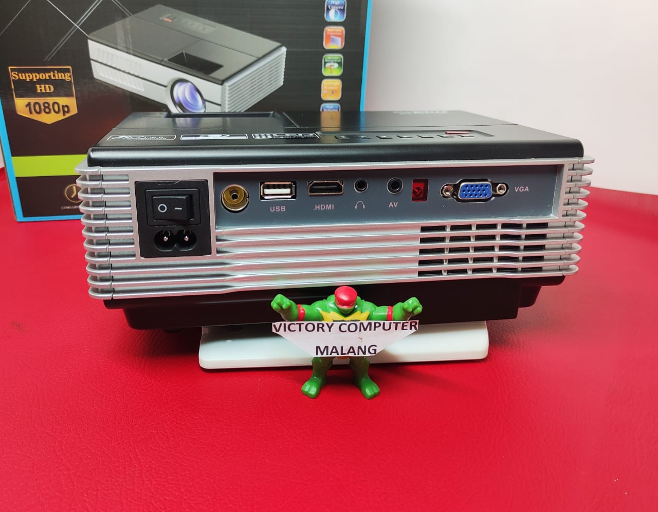 Jual LCD Proyektor+TV Full HD pemakaian 5x Like New diMalang | Laptop ...